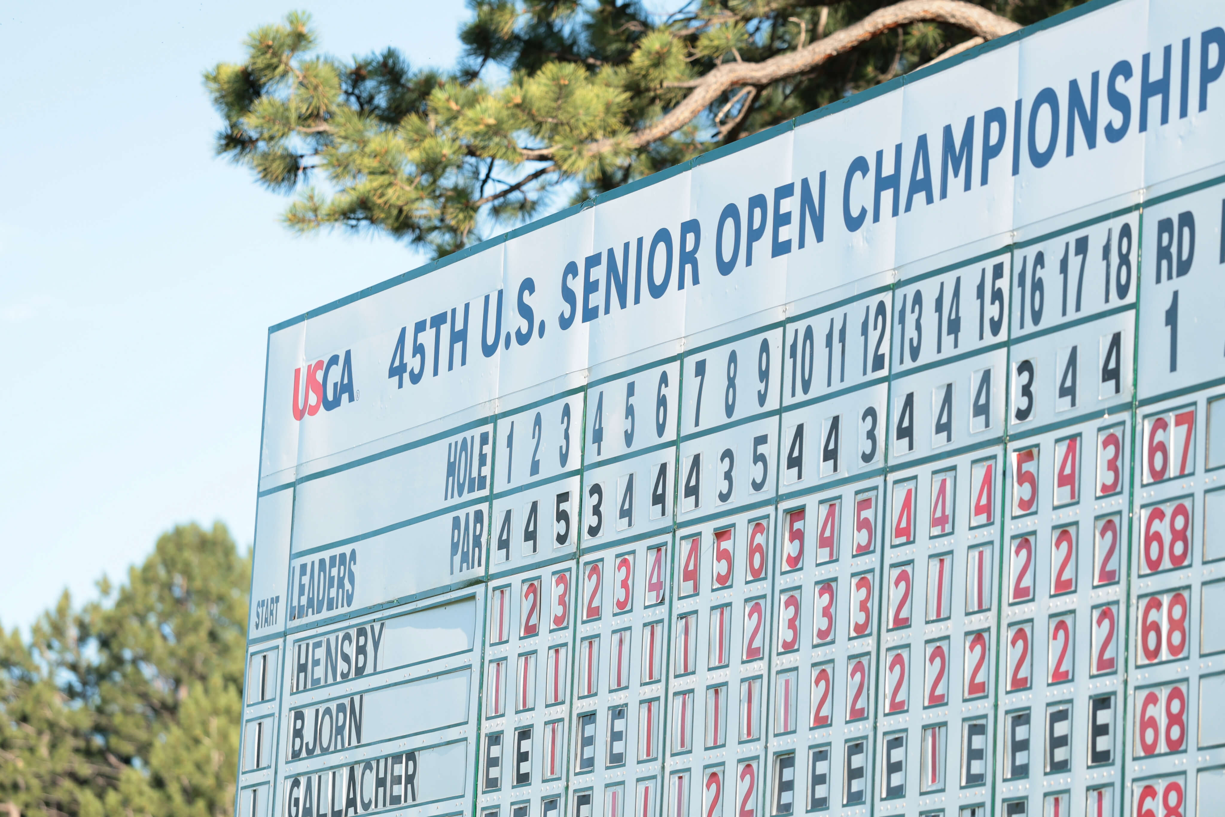 Legends Tour the greatest golfing experiences for amateur golfers
